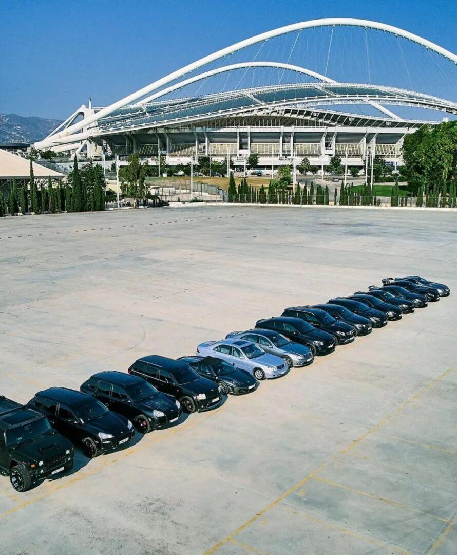 Ποιος Ερνανγκόμεθ; Ο στόλος των 16 super cars του Γιαννακόπουλου έριξε ...